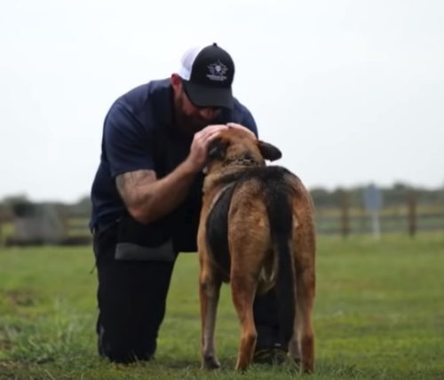 Heroic Navy Seal Rescues Retired Heroic Navy Seal Rescues Retired