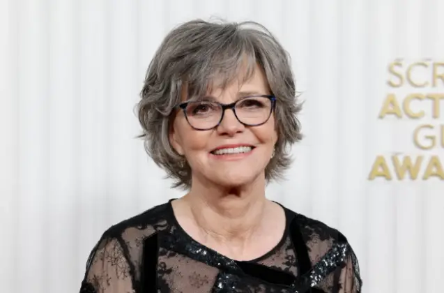 Sally Field 76 Was Considered ‘ugly After Choosing To Age Naturally