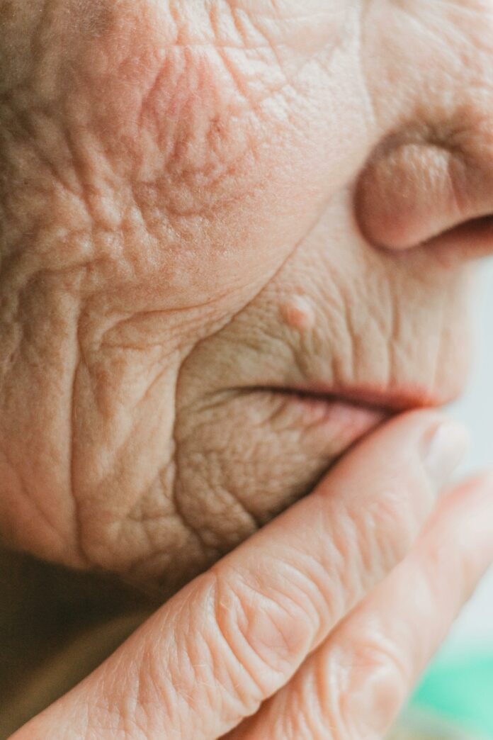 Taking morning baths after 70: potential liver risks you should be ...
