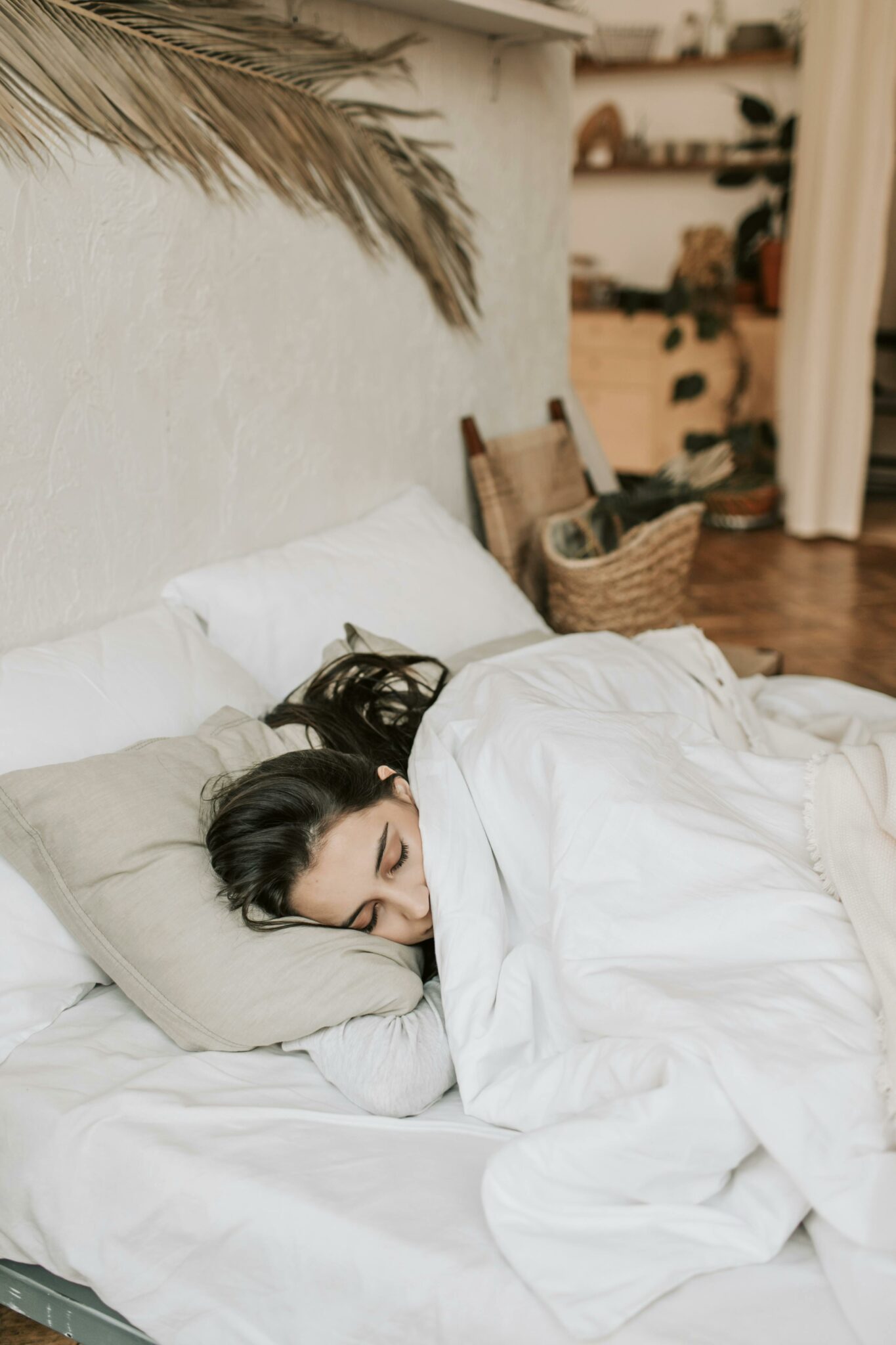 If your mouth feels dry at night, here are 8 reasons why