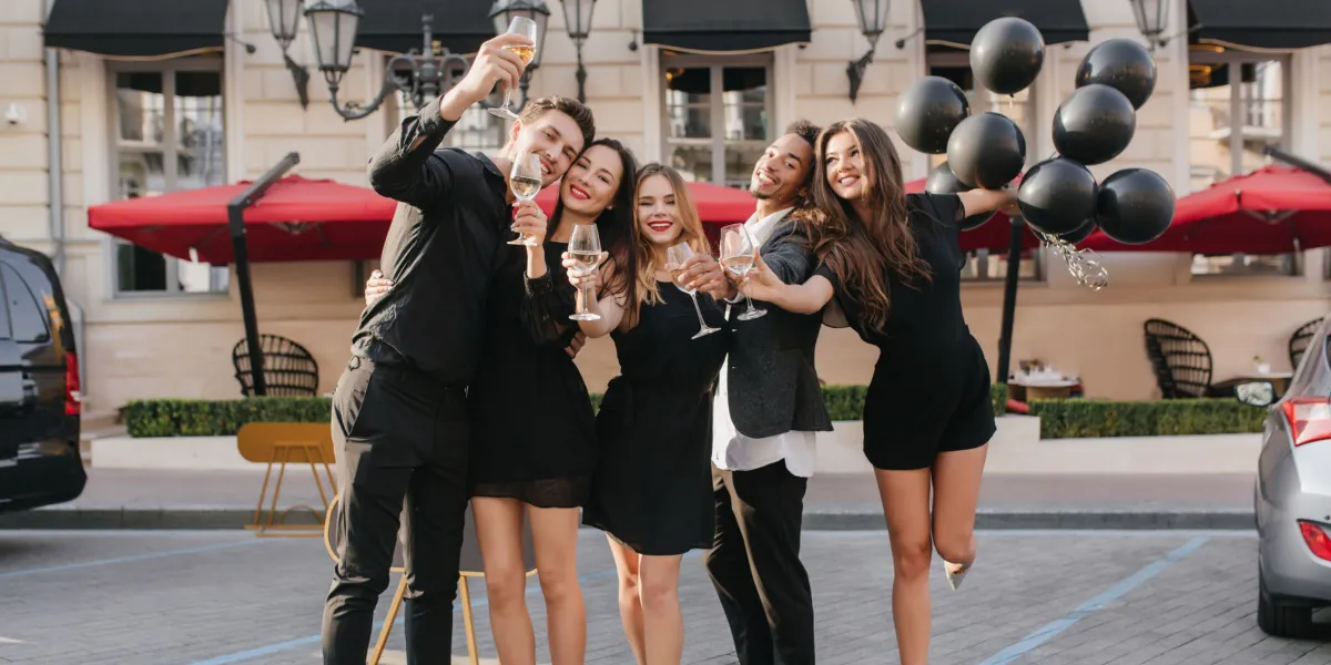 The most popular boy asked my daughter to prom — then he walked over ...